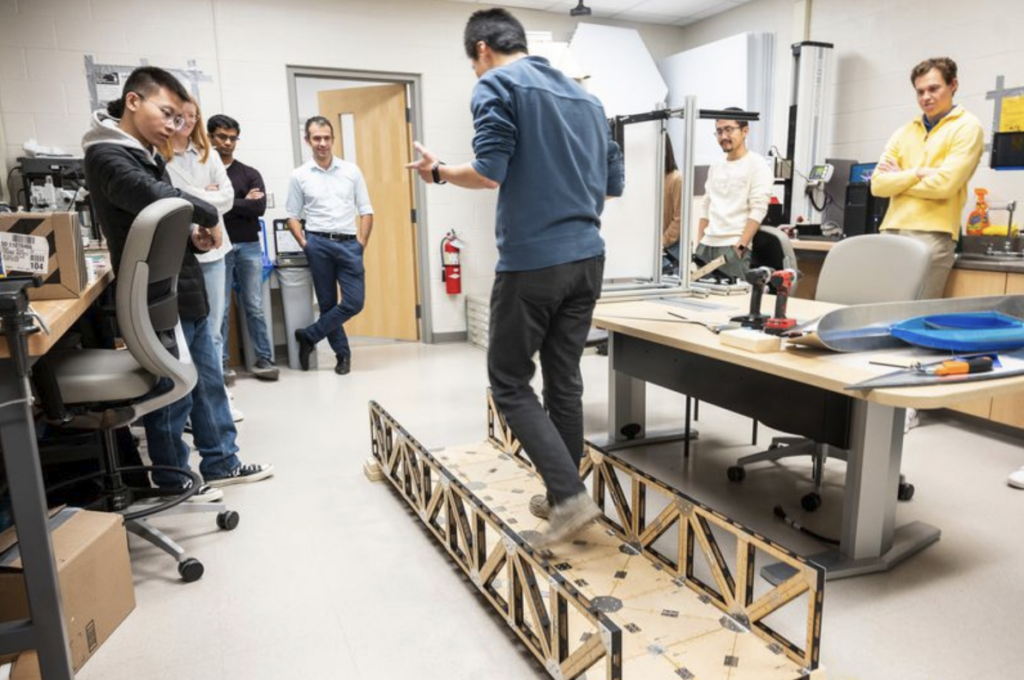 research_new – Deployable and Reconfigurable Structures Laboratory